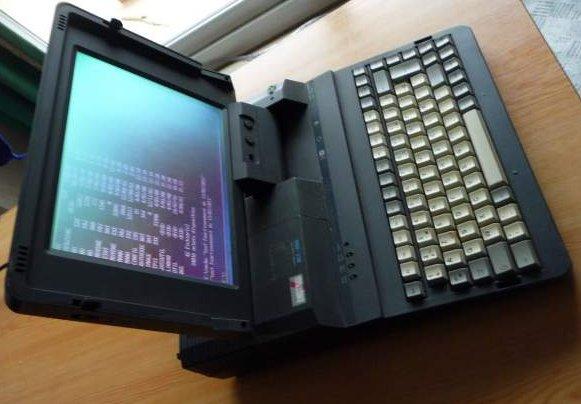 CPCRULEZ > AMSTRAD CPC > > HARDWARE > LES PC D'AMSTRAD > AMSTRAD PC ...
